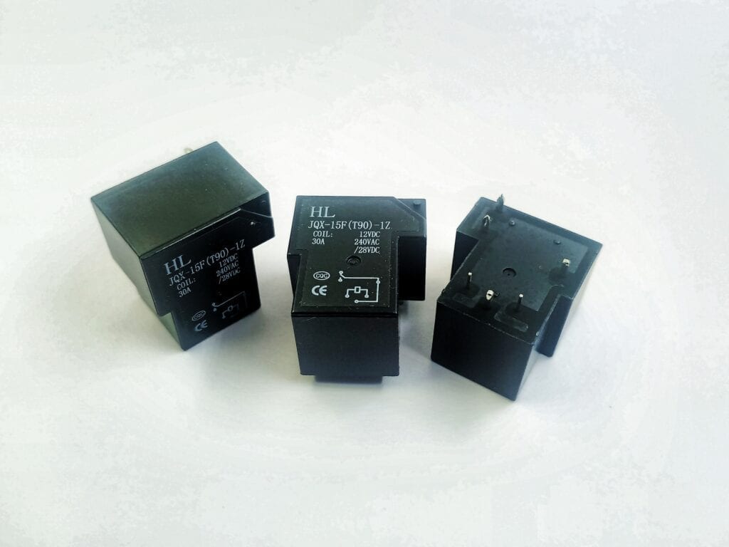 12V 7A Navinex PCB Mount Relay – SPDT – 10 Pieces Pack – Tufonlinestore.com